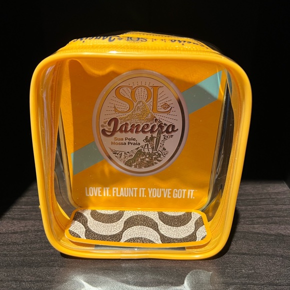 Sol de Janeiro | Bags | Sol De Janeiro Jet Set Vinyl Travel Toiletry ...